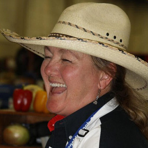 Texas Iron Chef | Exploring the Best of Outdoor Cooking in Dutch Ovens